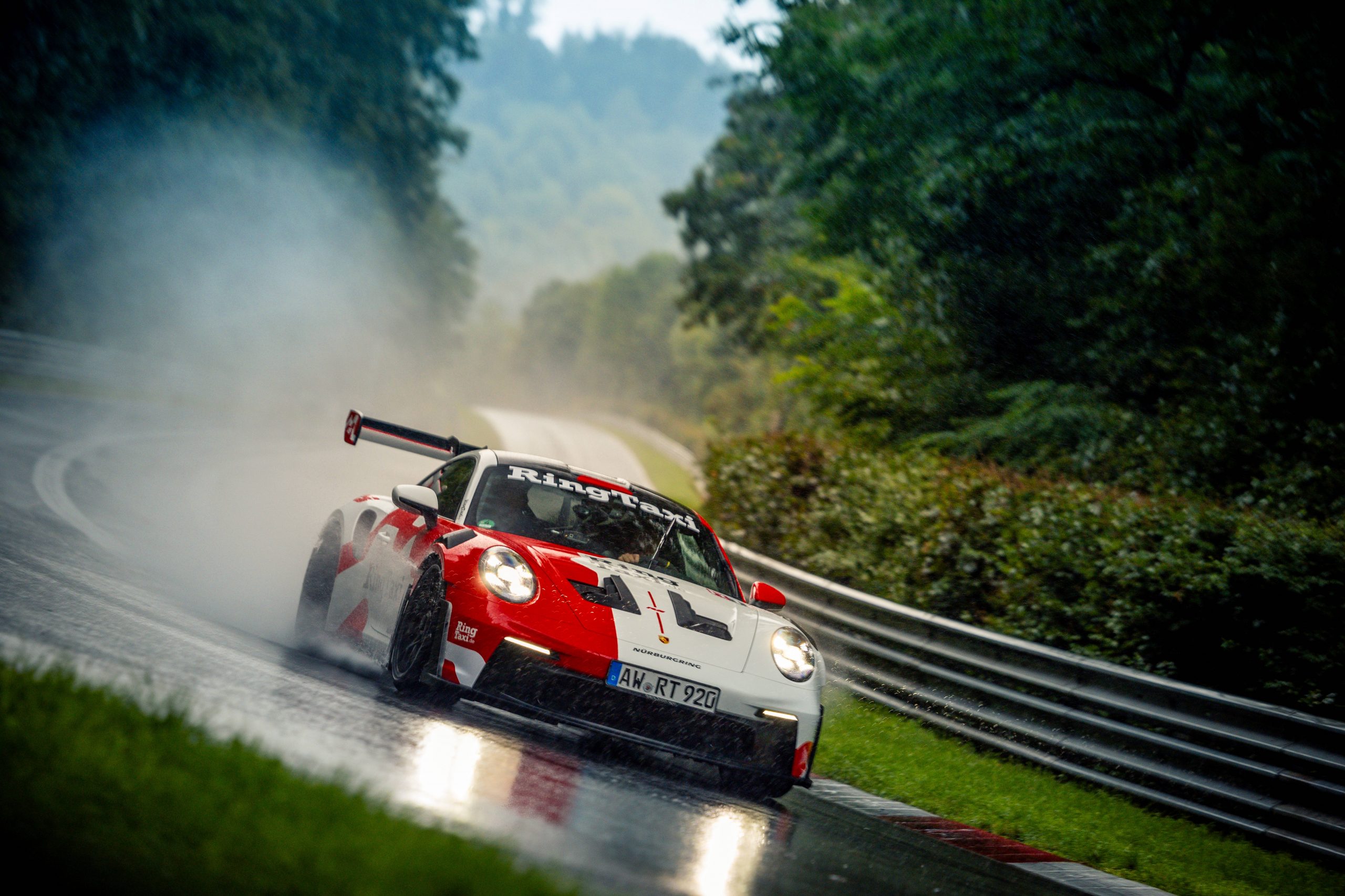 ringtaxi.com – Rent Race Car